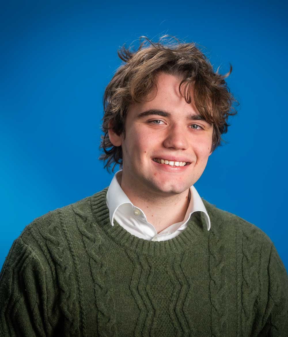 Our great winter interns Pooja and Daniel | United Services Union